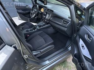 Pelēks Nissan Leaf 2018 Ventspils, ar dzinēja tilpumu 0.00 L un nobraukumu 140 tūkst. km par 8600 €, foto 10 vietnē AUTOMOTO.COM.LV