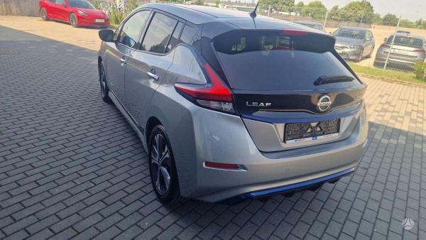 Grey Nissan Leaf 2018 in Siauliai, with an engine capacity of 0.00 L and mileage of 17 thousand km for 9600 €, photo 5 on AUTOMOTO.COM.LV