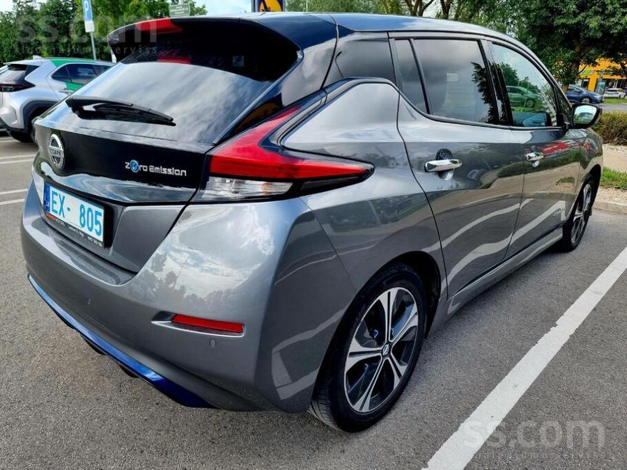 Grey Nissan Leaf 2018 in Riga, with an engine capacity of 0.00 L and mileage of 232 thousand km for 9750 €, photo 7 on AUTOMOTO.COM.LV