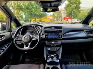 Grey Nissan Leaf 2018 in Riga, with an engine capacity of 0.00 L and mileage of 232 thousand km for 9750 €, photo 10 on AUTOMOTO.COM.LV