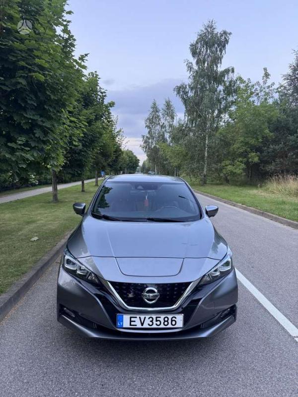 Pelēks Nissan Leaf 2018 Viļņa, ar dzinēja tilpumu 0.00 L un nobraukumu 89 tūkst. km par 13900 €, foto 7 vietnē AUTOMOTO.COM.LV