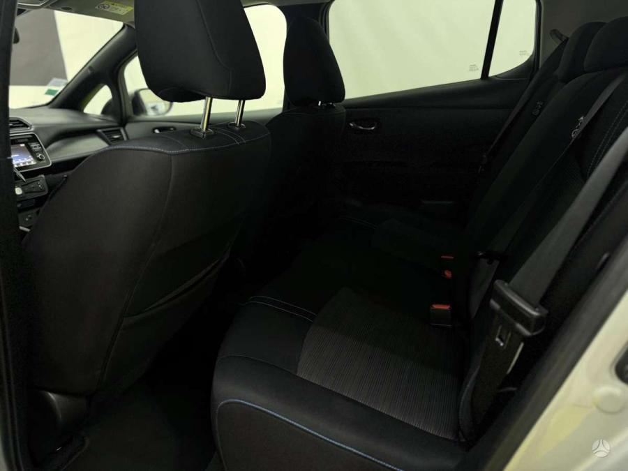 Grey Nissan Leaf 2018 in Vilnius, with an engine capacity of 0.00 L and mileage of 112 thousand km for 9900 €, photo 12 on AUTOMOTO.COM.LV