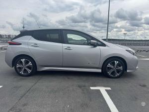 Pelēks Nissan Leaf 2018 Viļņa, ar dzinēja tilpumu 0.00 L un nobraukumu 109 tūkst. km par 9500 €, foto 6 vietnē AUTOMOTO.COM.LV