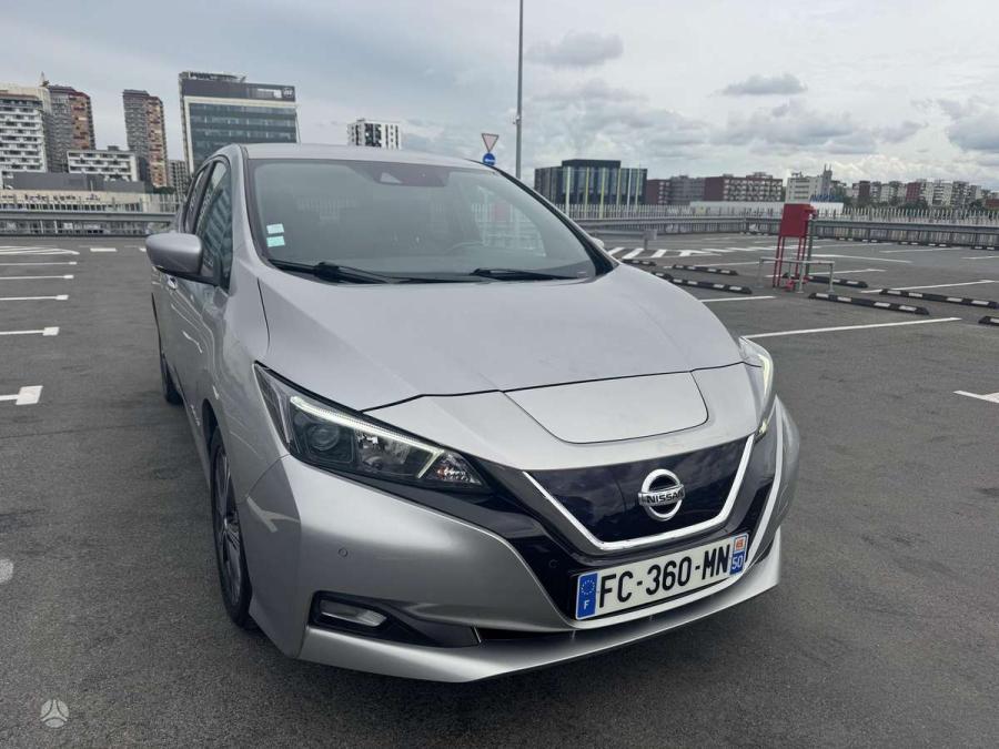 Pelēks Nissan Leaf 2018 Viļņa, ar dzinēja tilpumu 0.00 L un nobraukumu 109 tūkst. km par 9500 €, foto 14 vietnē AUTOMOTO.COM.LV