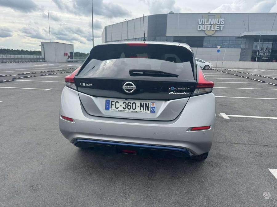 Pelēks Nissan Leaf 2018 Viļņa, ar dzinēja tilpumu 0.00 L un nobraukumu 109 tūkst. km par 9500 €, foto 27 vietnē AUTOMOTO.COM.LV