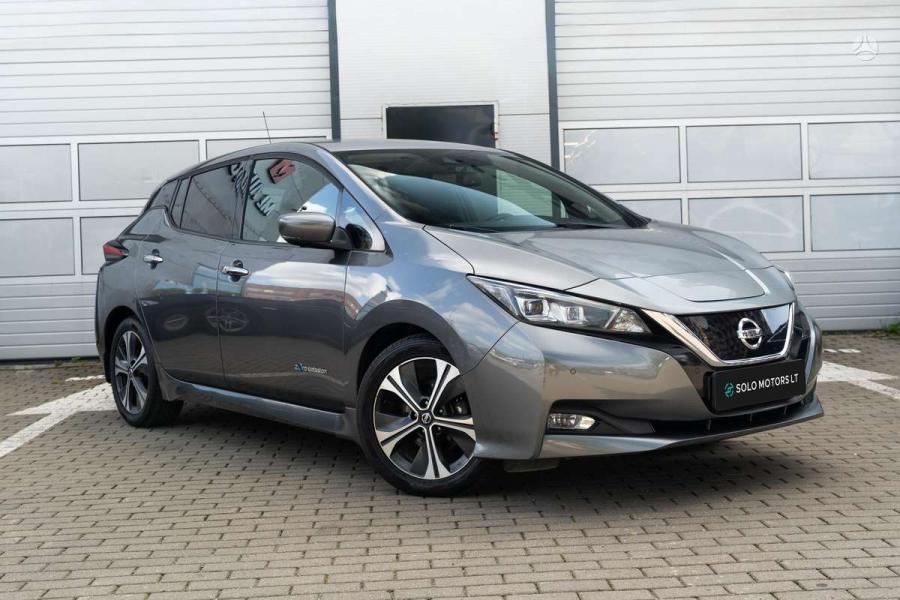 Grey Nissan Leaf 2018 in Vilnius, with an engine capacity of 0.00 L and mileage of 150 thousand km for 8950 €, photo 1 on AUTOMOTO.COM.LV