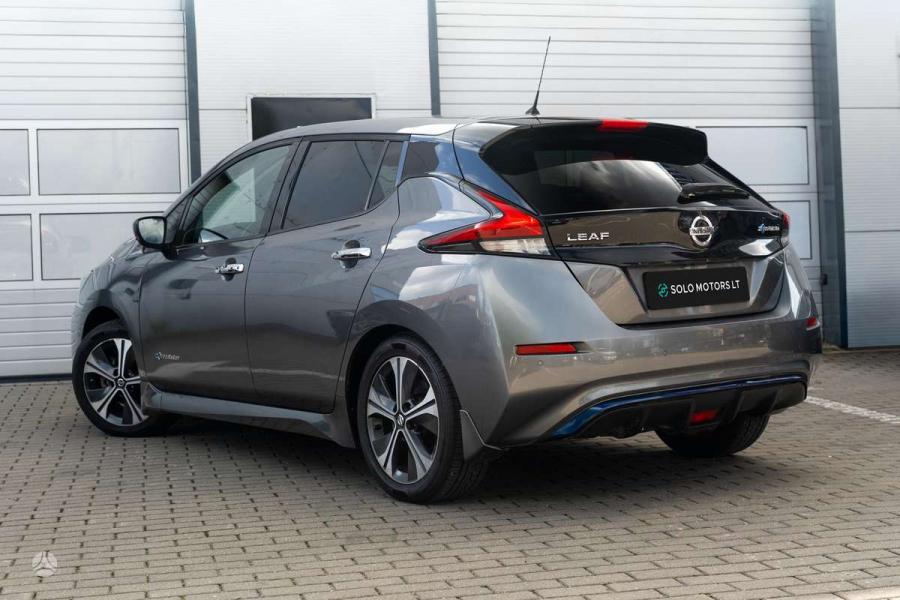 Grey Nissan Leaf 2018 in Vilnius, with an engine capacity of 0.00 L and mileage of 150 thousand km for 8950 €, photo 5 on AUTOMOTO.COM.LV