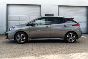 Grey Nissan Leaf 2018 in Vilnius, with an engine capacity of 0.00 L and mileage of 150 thousand km for 8950 €, photo 6 on AUTOMOTO.COM.LV