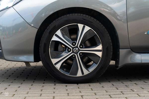 Grey Nissan Leaf 2018 in Vilnius, with an engine capacity of 0.00 L and mileage of 150 thousand km for 8950 €, photo 9 on AUTOMOTO.COM.LV