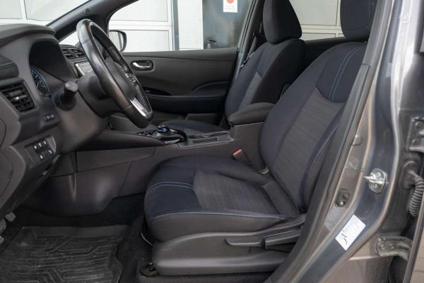 Grey Nissan Leaf 2018 in Vilnius, with an engine capacity of 0.00 L and mileage of 150 thousand km for 8950 €, photo 10 on AUTOMOTO.COM.LV
