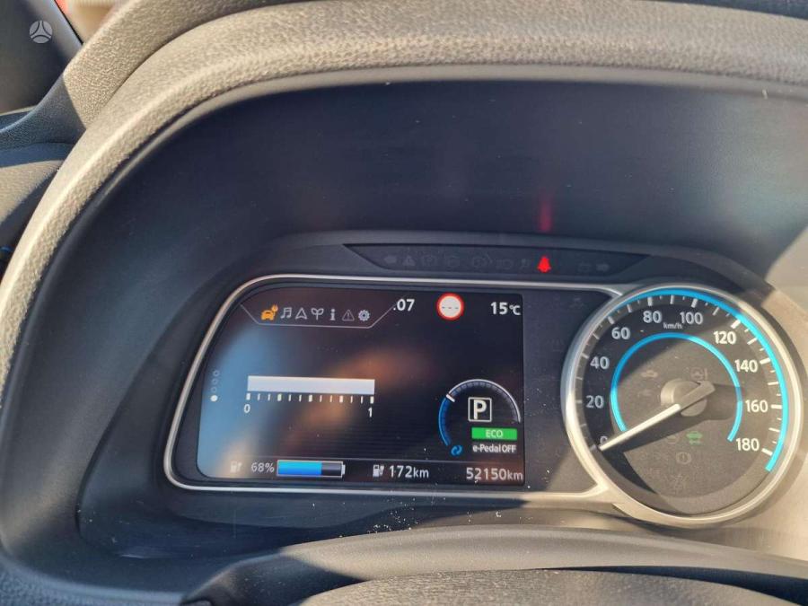Pelēks Nissan Leaf 2018 Viļņa, ar dzinēja tilpumu 0.00 L un nobraukumu 52 tūkst. km par 12900 €, foto 29 vietnē AUTOMOTO.COM.LV