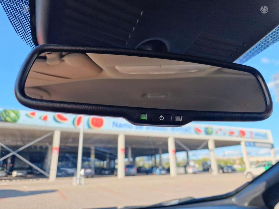 Pelēks Nissan Leaf 2018 Viļņa, ar dzinēja tilpumu 0.00 L un nobraukumu 52 tūkst. km par 12900 €, foto 30 vietnē AUTOMOTO.COM.LV