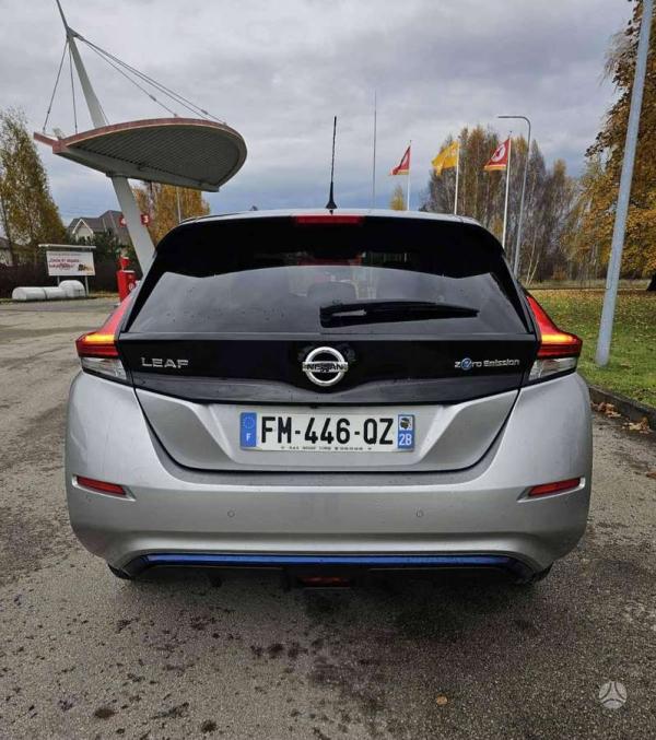 Grey Nissan Leaf 2019 in Klaipeda, with an engine capacity of 0.00 L and mileage of 118 thousand km for 10200 €, photo 3 on AUTOMOTO.COM.LV