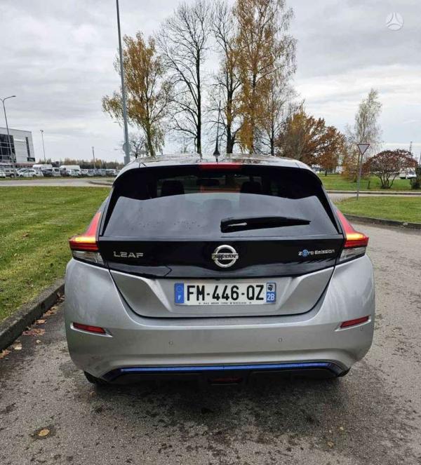Grey Nissan Leaf 2019 in Klaipeda, with an engine capacity of 0.00 L and mileage of 118 thousand km for 10200 €, photo 8 on AUTOMOTO.COM.LV