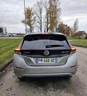 Pelēks Nissan Leaf 2019 Klaipėda, ar dzinēja tilpumu 0.00 L un nobraukumu 118 tūkst. km par 10200 €, foto 8 vietnē AUTOMOTO.COM.LV