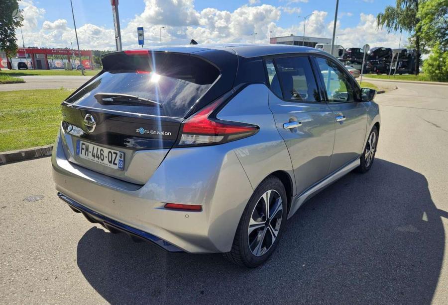 Pelēks Nissan Leaf 2019 Tauragė, ar dzinēja tilpumu 0.00 L un nobraukumu 127 tūkst. km par 9300 €, foto 6 vietnē AUTOMOTO.COM.LV