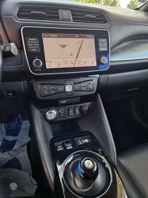 Pelēks Nissan Leaf 2019 Tauragė, ar dzinēja tilpumu 0.00 L un nobraukumu 127 tūkst. km par 9300 €, foto 18 vietnē AUTOMOTO.COM.LV