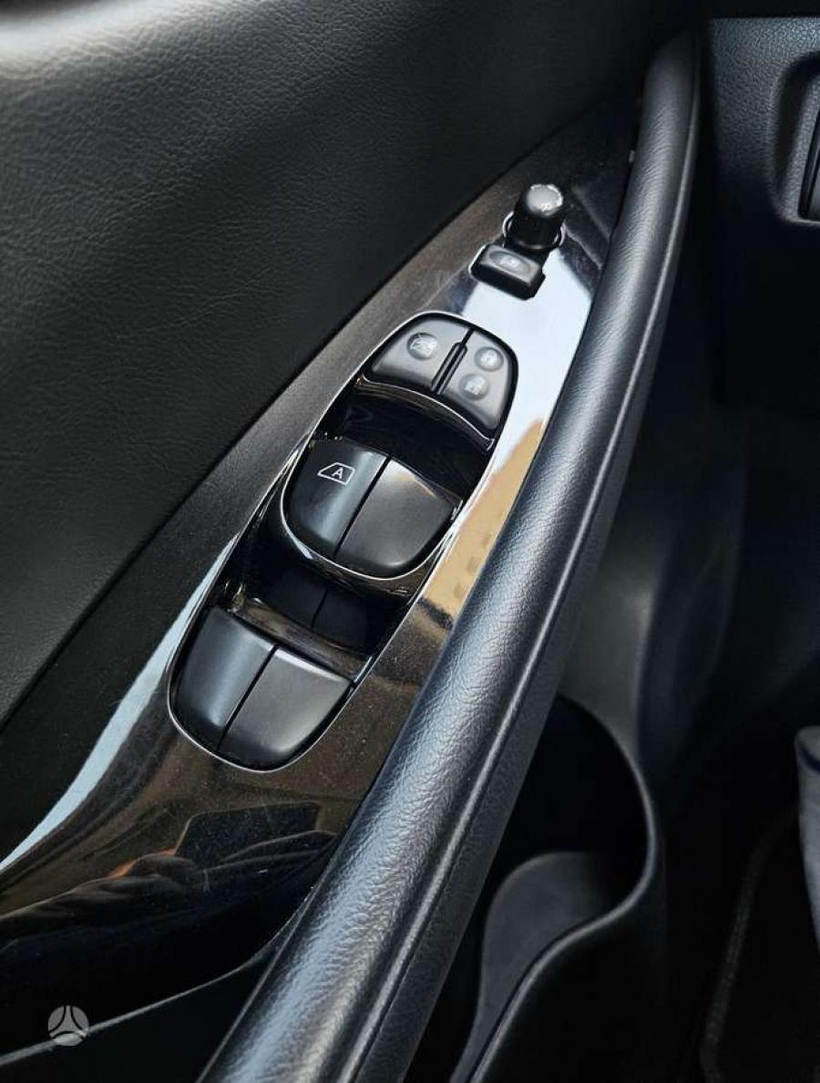 Pelēks Nissan Leaf 2019 Tauragė, ar dzinēja tilpumu 0.00 L un nobraukumu 127 tūkst. km par 9300 €, foto 22 vietnē AUTOMOTO.COM.LV