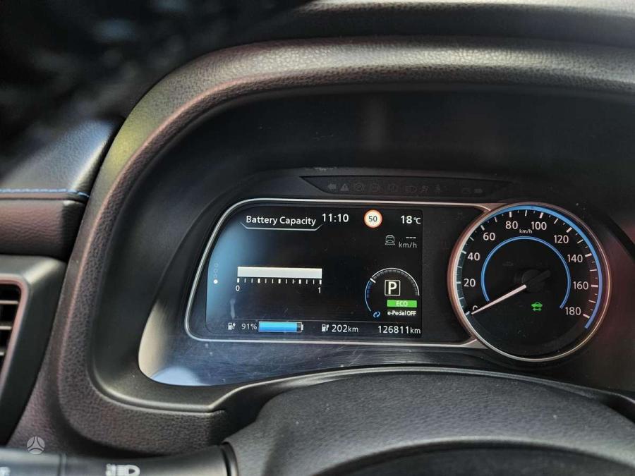 Pelēks Nissan Leaf 2019 Tauragė, ar dzinēja tilpumu 0.00 L un nobraukumu 127 tūkst. km par 9300 €, foto 27 vietnē AUTOMOTO.COM.LV