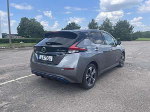 Grey Nissan Leaf 2019 in Kaunas, with an engine capacity of 0.00 L and mileage of 86 thousand km for 12500 €, photo 6 on AUTOMOTO.COM.LV
