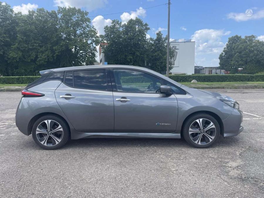 Grey Nissan Leaf 2019 in Kaunas, with an engine capacity of 0.00 L and mileage of 86 thousand km for 12500 €, photo 7 on AUTOMOTO.COM.LV