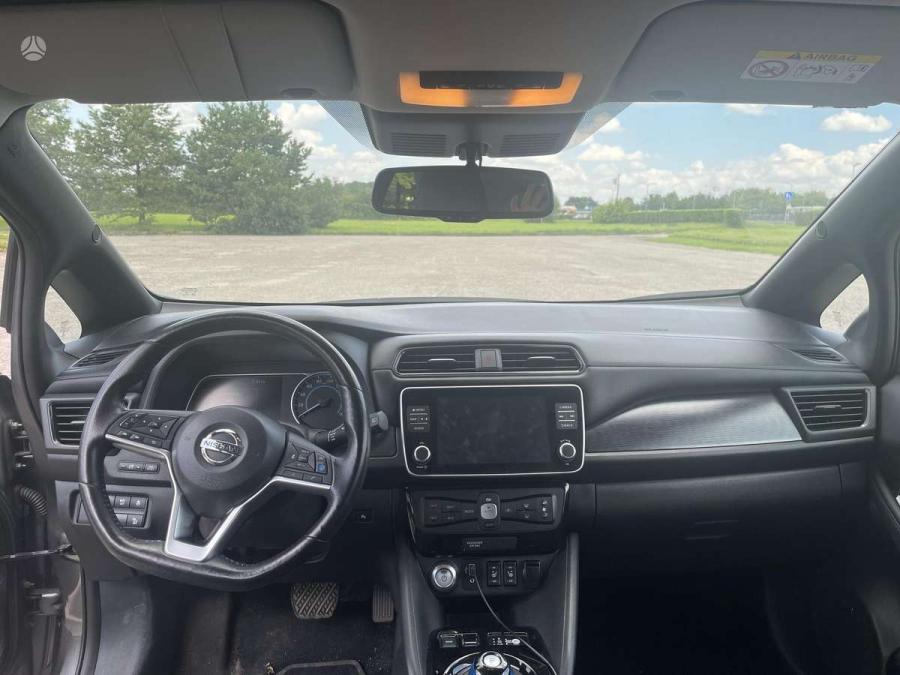 Grey Nissan Leaf 2019 in Kaunas, with an engine capacity of 0.00 L and mileage of 86 thousand km for 12500 €, photo 11 on AUTOMOTO.COM.LV