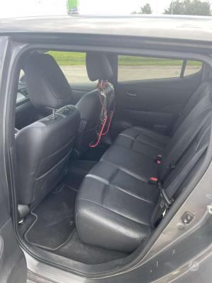 Grey Nissan Leaf 2019 in Kaunas, with an engine capacity of 0.00 L and mileage of 86 thousand km for 12500 €, photo 12 on AUTOMOTO.COM.LV
