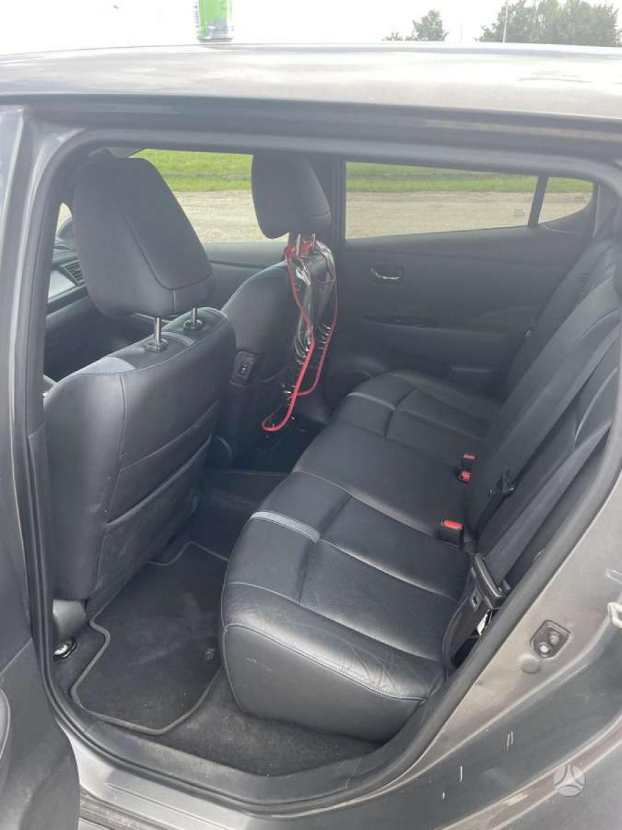 Grey Nissan Leaf 2019 in Kaunas, with an engine capacity of 0.00 L and mileage of 86 thousand km for 12500 €, photo 12 on AUTOMOTO.COM.LV