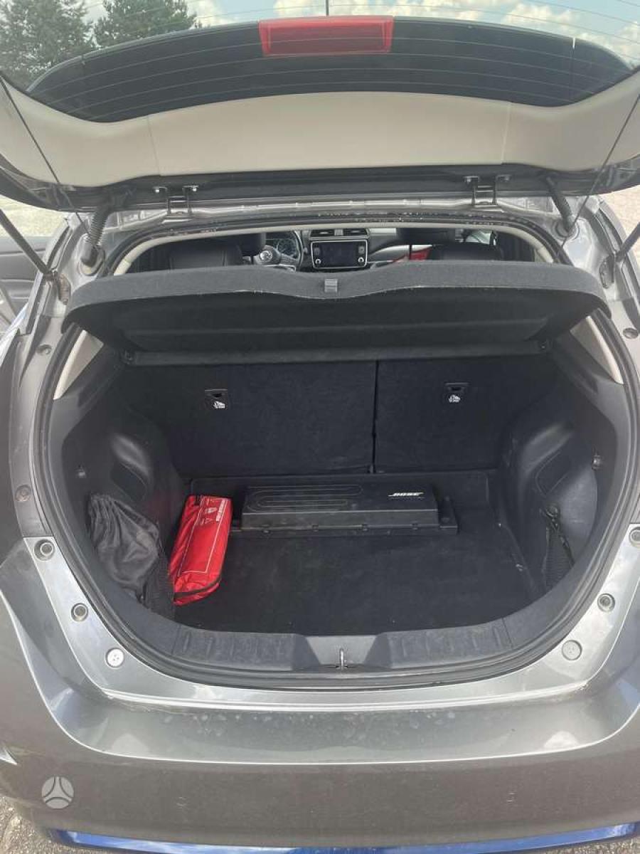 Grey Nissan Leaf 2019 in Kaunas, with an engine capacity of 0.00 L and mileage of 86 thousand km for 12500 €, photo 13 on AUTOMOTO.COM.LV