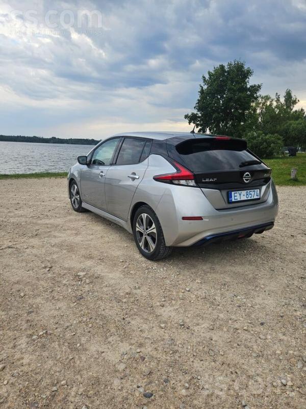 Pelēks Nissan Leaf 2019 Rīga, ar dzinēja tilpumu 0.00 L un nobraukumu 130 tūkst. km par 13300 €, foto 3 vietnē AUTOMOTO.COM.LV