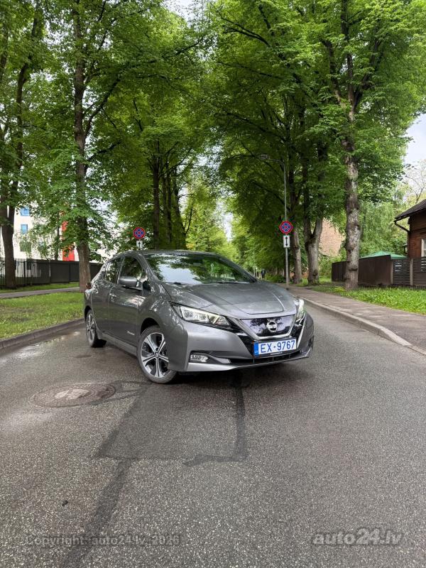 Grey Nissan Leaf 2019 in Riga, with an engine capacity of 0.00 L and mileage of 107 thousand km for 10000 €, photo 1 on AUTOMOTO.COM.LV