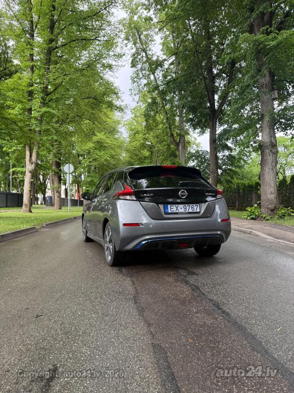 Grey Nissan Leaf 2019 in Riga, with an engine capacity of 0.00 L and mileage of 107 thousand km for 10000 €, photo 2 on AUTOMOTO.COM.LV