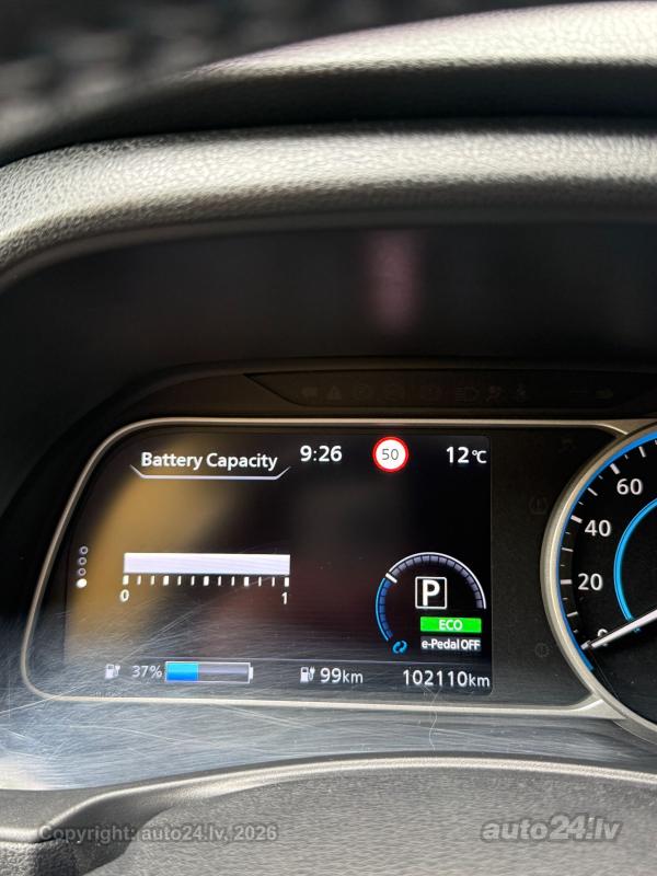 Grey Nissan Leaf 2019 in Riga, with an engine capacity of 0.00 L and mileage of 107 thousand km for 10000 €, photo 7 on AUTOMOTO.COM.LV