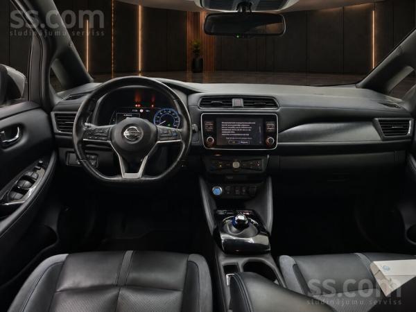 Grey Nissan Leaf 2019 in Riga, with an engine capacity of 0.00 L and mileage of 69 thousand km for 18500 €, photo 6 on AUTOMOTO.COM.LV
