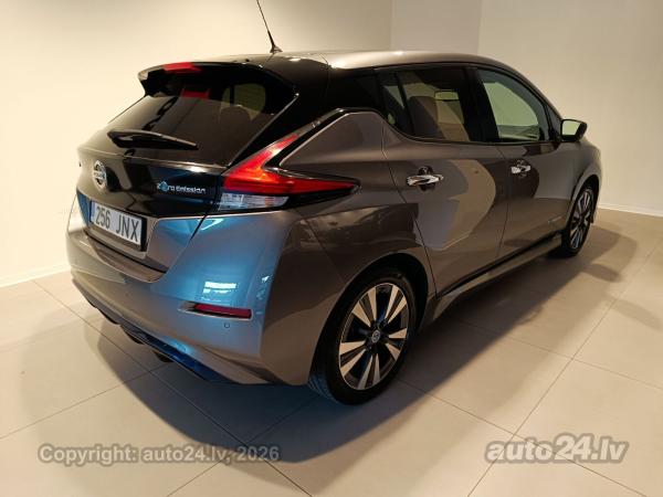 Nissan Leaf 2019 in Tallinn on AUTOMOTO.COM.LV Grey Nissan Leaf 2019 in Tallinn, with an engine capacity of 0.00 L and mileage of 99 thousand km for 10990 €, photo 4 on AUTOMOTO.COM.LV