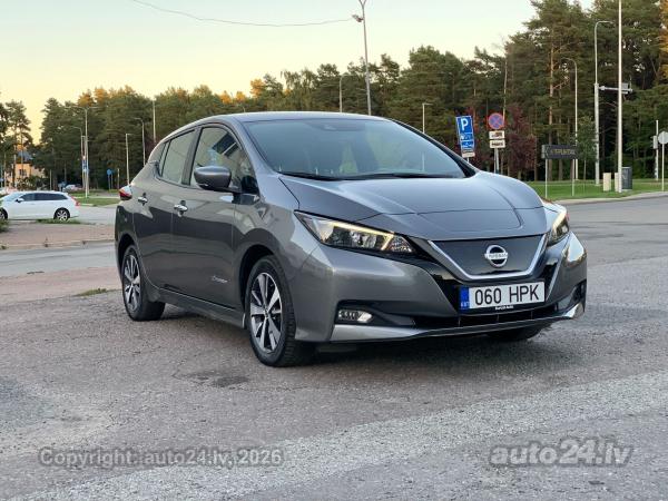 Nissan Leaf 2019 in Tallinn on AUTOMOTO.COM.LV Grey Nissan Leaf 2019 in Tallinn, with an engine capacity of 0.00 L and mileage of 47 thousand km for 13900 €, photo 3 on AUTOMOTO.COM.LV
