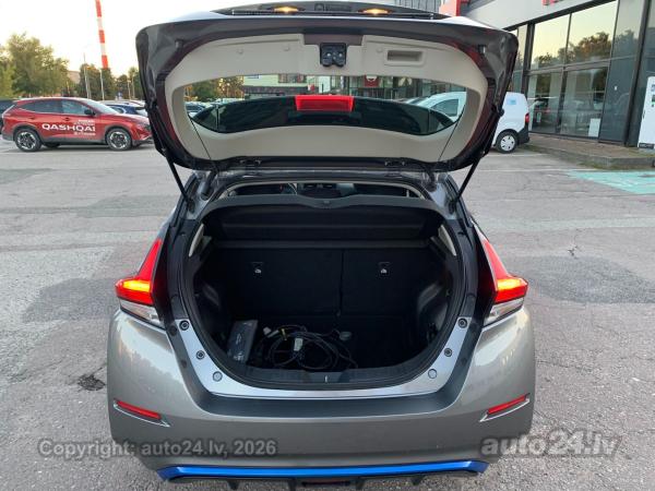 Nissan Leaf 2019 in Tallinn on AUTOMOTO.COM.LV Grey Nissan Leaf 2019 in Tallinn, with an engine capacity of 0.00 L and mileage of 47 thousand km for 13900 €, photo 10 on AUTOMOTO.COM.LV