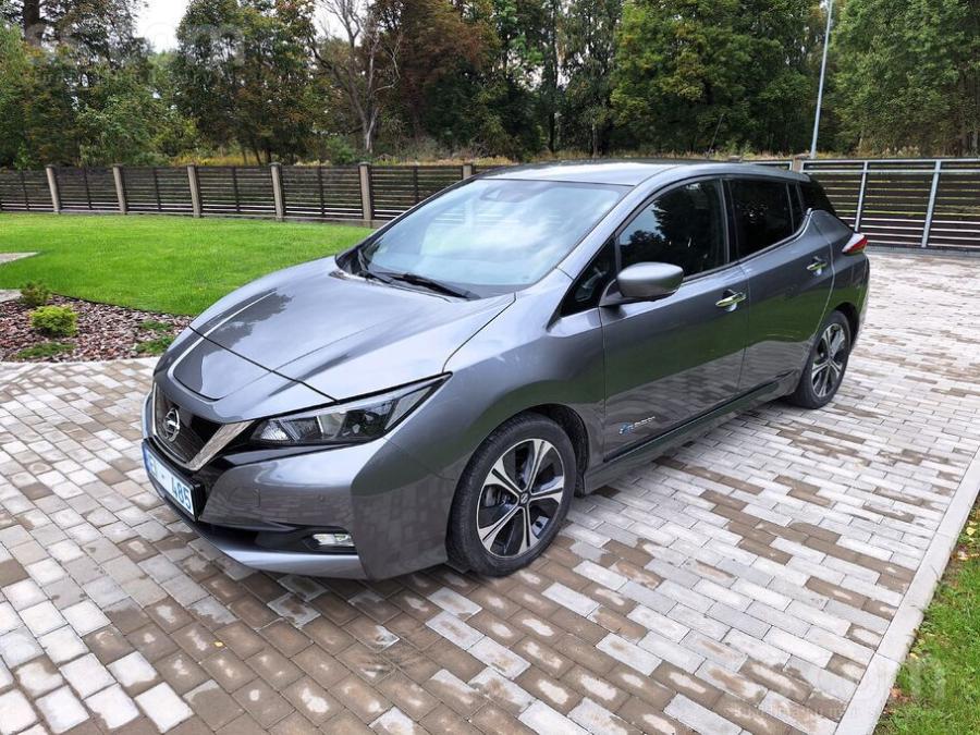 Pelēks Nissan Leaf 2019 Jelgava, ar dzinēja tilpumu 0.00 L un nobraukumu 103 tūkst. km par 11995 €, foto 1 vietnē AUTOMOTO.COM.LV