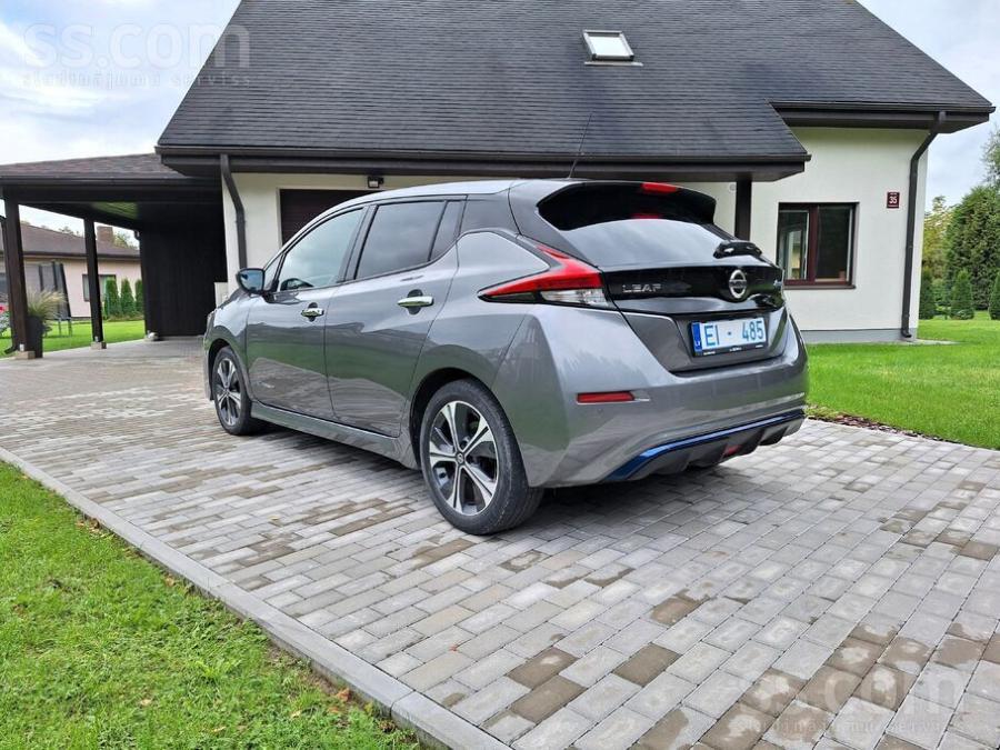 Pelēks Nissan Leaf 2019 Jelgava, ar dzinēja tilpumu 0.00 L un nobraukumu 103 tūkst. km par 11995 €, foto 4 vietnē AUTOMOTO.COM.LV