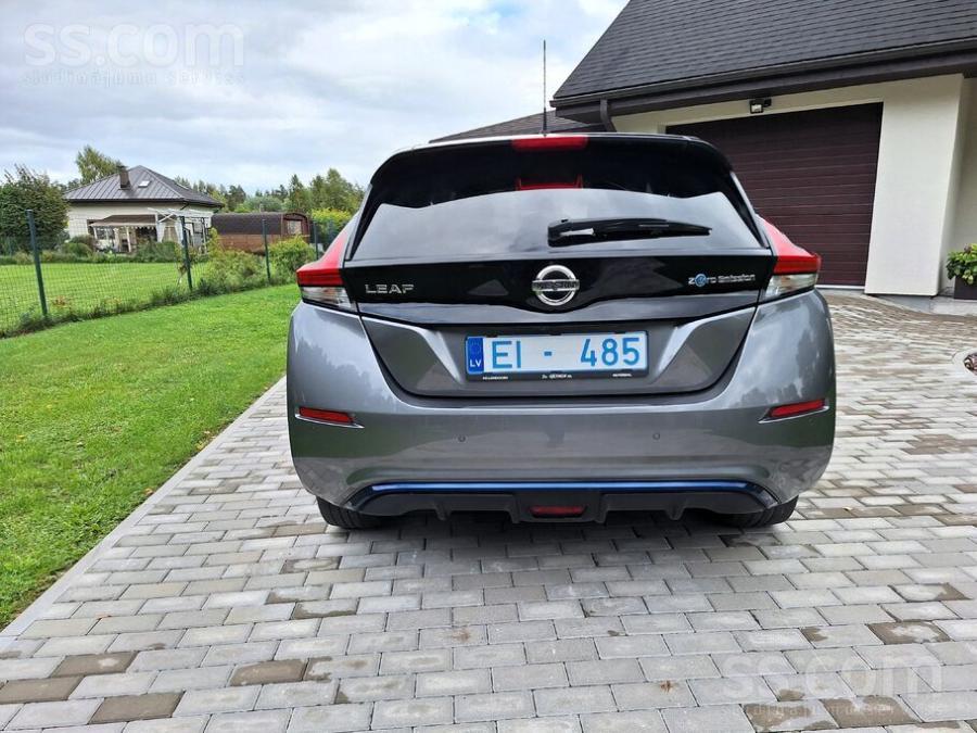 Pelēks Nissan Leaf 2019 Jelgava, ar dzinēja tilpumu 0.00 L un nobraukumu 103 tūkst. km par 11995 €, foto 5 vietnē AUTOMOTO.COM.LV