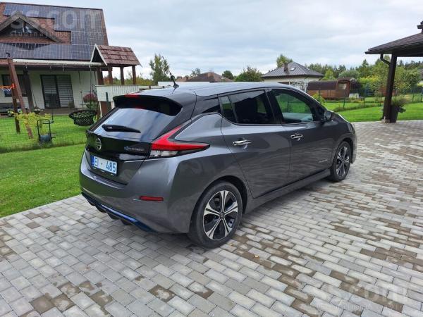 Pelēks Nissan Leaf 2019 Jelgava, ar dzinēja tilpumu 0.00 L un nobraukumu 103 tūkst. km par 11995 €, foto 6 vietnē AUTOMOTO.COM.LV