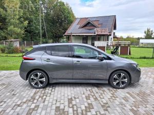 Pelēks Nissan Leaf 2019 Jelgava, ar dzinēja tilpumu 0.00 L un nobraukumu 103 tūkst. km par 11995 €, foto 7 vietnē AUTOMOTO.COM.LV