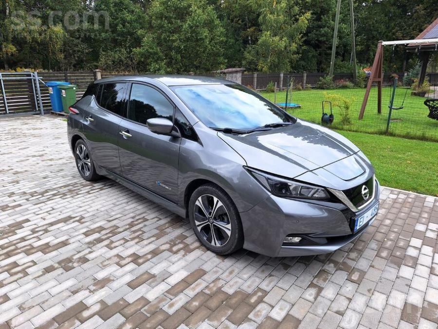 Pelēks Nissan Leaf 2019 Jelgava, ar dzinēja tilpumu 0.00 L un nobraukumu 103 tūkst. km par 11995 €, foto 8 vietnē AUTOMOTO.COM.LV