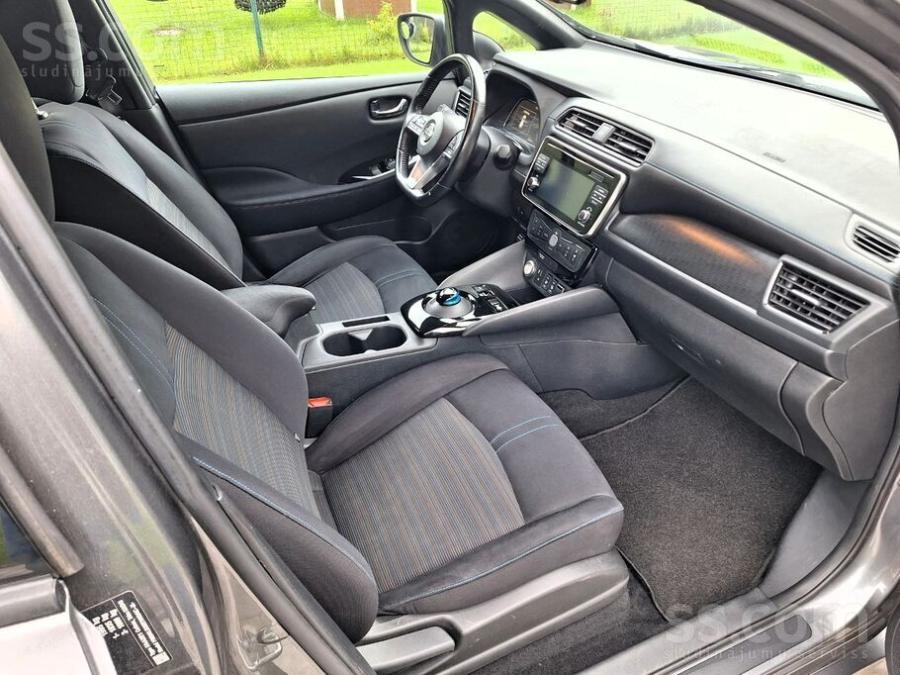 Pelēks Nissan Leaf 2019 Jelgava, ar dzinēja tilpumu 0.00 L un nobraukumu 103 tūkst. km par 11995 €, foto 11 vietnē AUTOMOTO.COM.LV