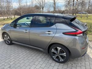 Grey Nissan Leaf 2020 in Riga, with an engine capacity of 0.00 L and mileage of 162 thousand km for 12200 €, photo 6 on AUTOMOTO.COM.LV