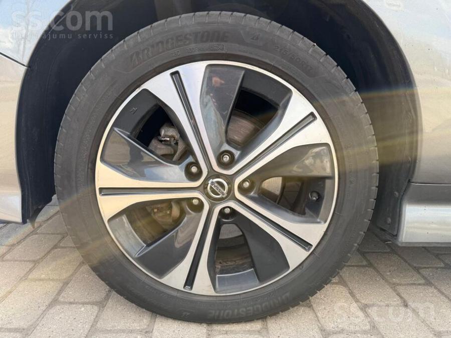 Grey Nissan Leaf 2020 in Riga, with an engine capacity of 0.00 L and mileage of 162 thousand km for 12200 €, photo 8 on AUTOMOTO.COM.LV