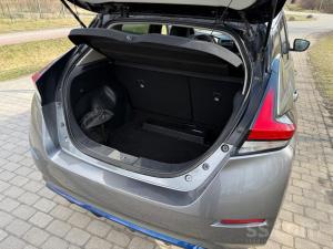 Grey Nissan Leaf 2020 in Riga, with an engine capacity of 0.00 L and mileage of 162 thousand km for 12200 €, photo 9 on AUTOMOTO.COM.LV