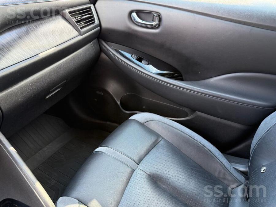 Grey Nissan Leaf 2020 in Riga, with an engine capacity of 0.00 L and mileage of 162 thousand km for 12200 €, photo 14 on AUTOMOTO.COM.LV