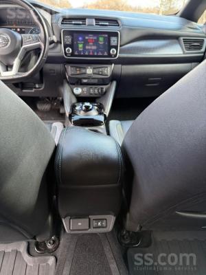 Grey Nissan Leaf 2020 in Riga, with an engine capacity of 0.00 L and mileage of 162 thousand km for 12200 €, photo 16 on AUTOMOTO.COM.LV