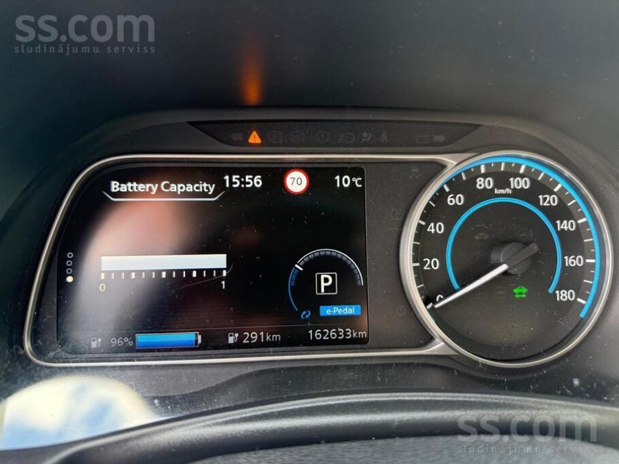 Grey Nissan Leaf 2020 in Riga, with an engine capacity of 0.00 L and mileage of 162 thousand km for 12200 €, photo 18 on AUTOMOTO.COM.LV